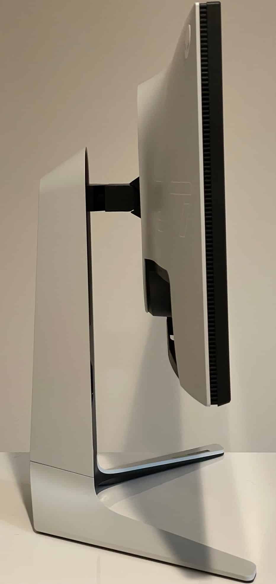 Alienware AW2721D – Review Ultra-Fast 240Hz 1440p Gaming Monitor with G ...